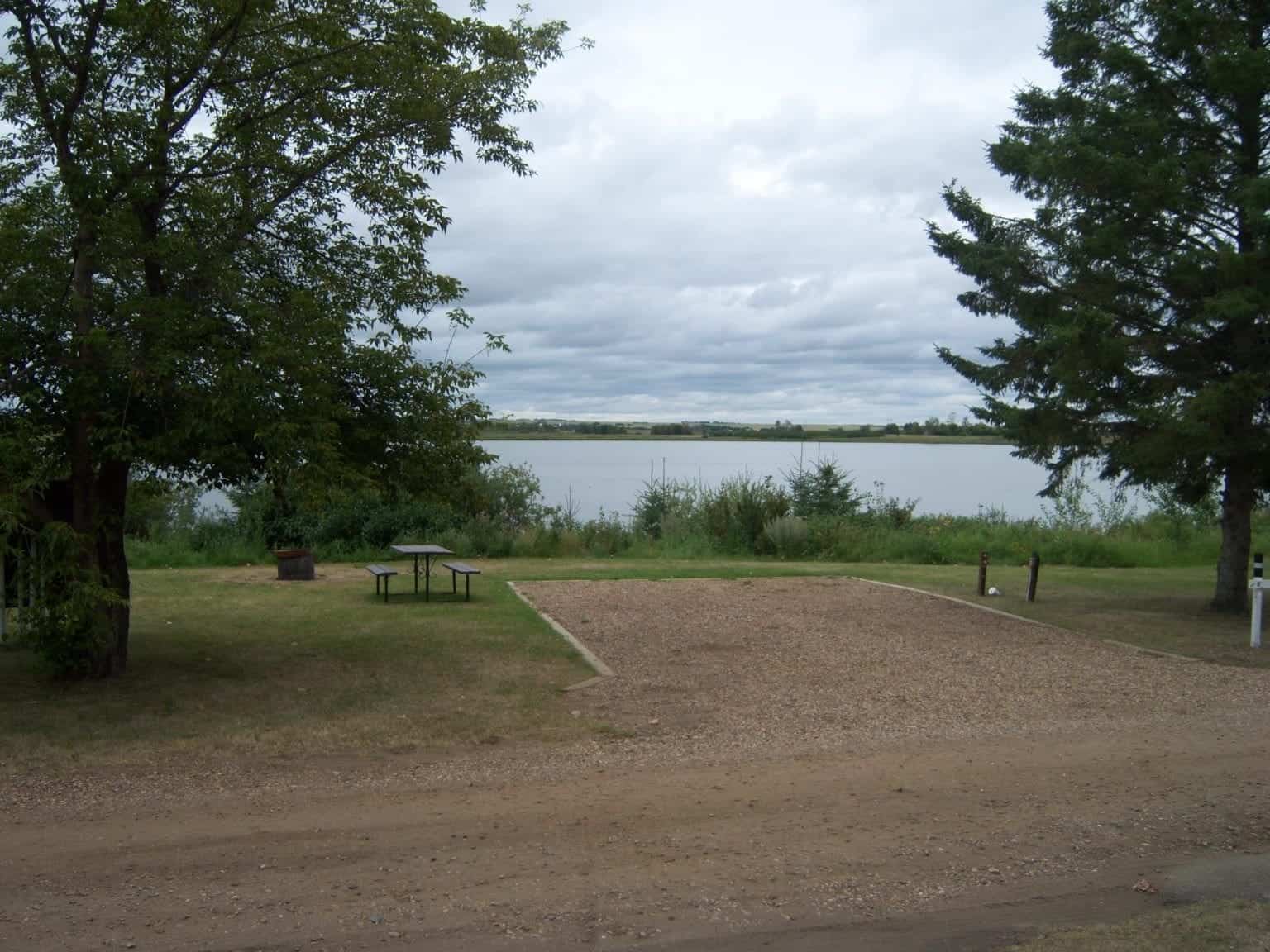 Hardisty Lake Park | Go East of Edmonton
