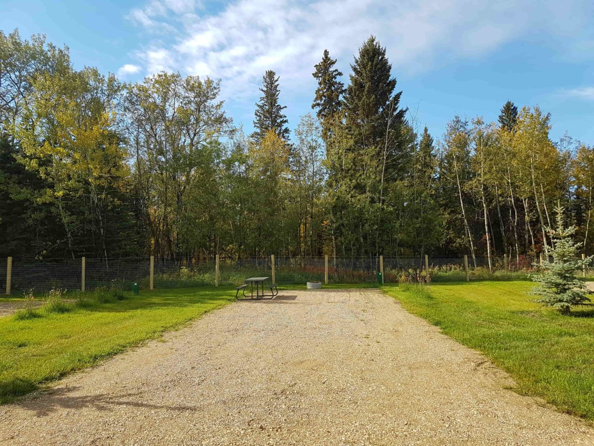 Goose Hummock RV Resort | Go East of Edmonton